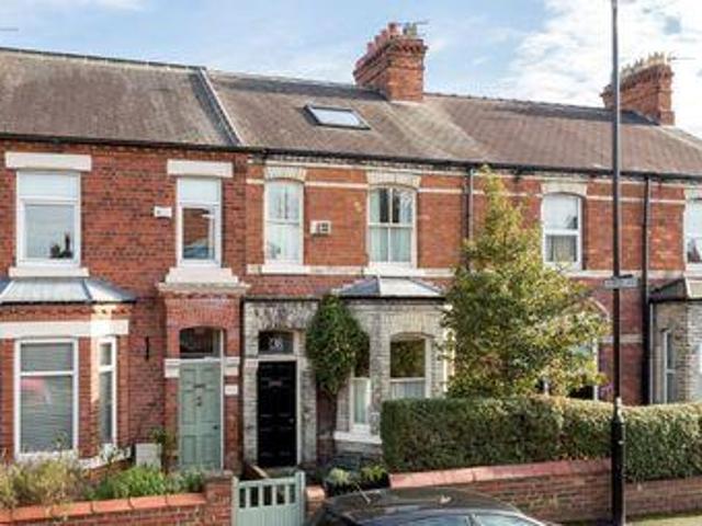 4 Bedrooms Terraced house for sale in Burton Stone Lane, York YO30