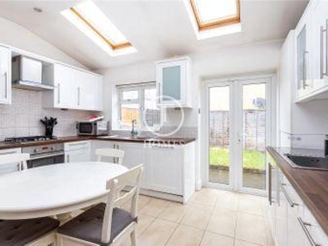 4 Bedrooms Terraced house for sale in Babington Road, London NW4