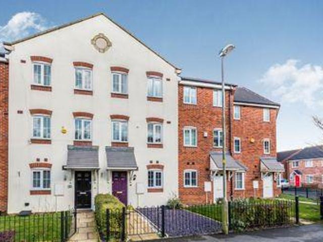 4 Bedrooms Terraced house for sale in Bryan Budd Close, Rowley Regis B65