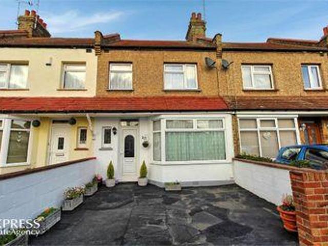 4 Bedrooms Terraced house for sale in Cumberland Avenue, Southend On Sea, Essex SS2