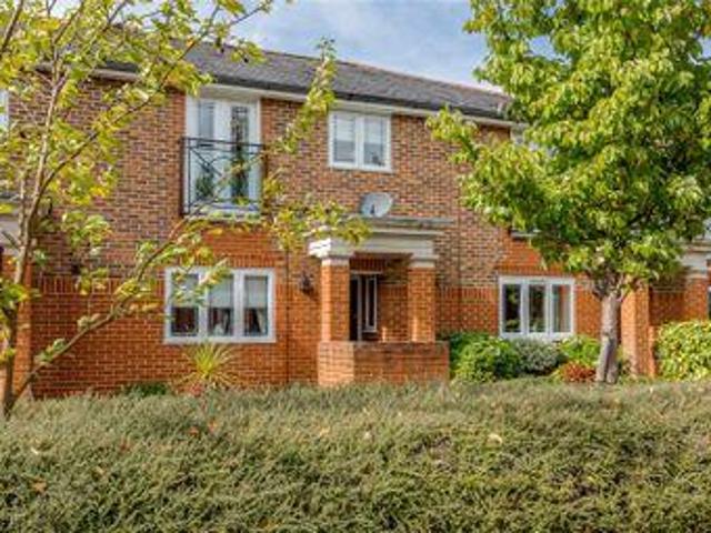 4 Bedrooms Terraced house for sale in Chaucer Close, Windsor, Berkshire SL4