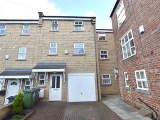 4 Bedrooms Terraced house for sale in Claremont, Pudsey, West Yorkshire LS28