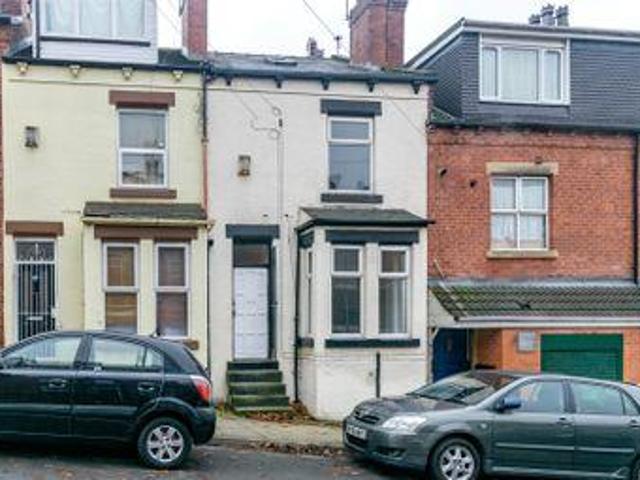 4 Bedrooms Terraced house for sale in Conway Drive, Leeds, West Yorkshire LS8