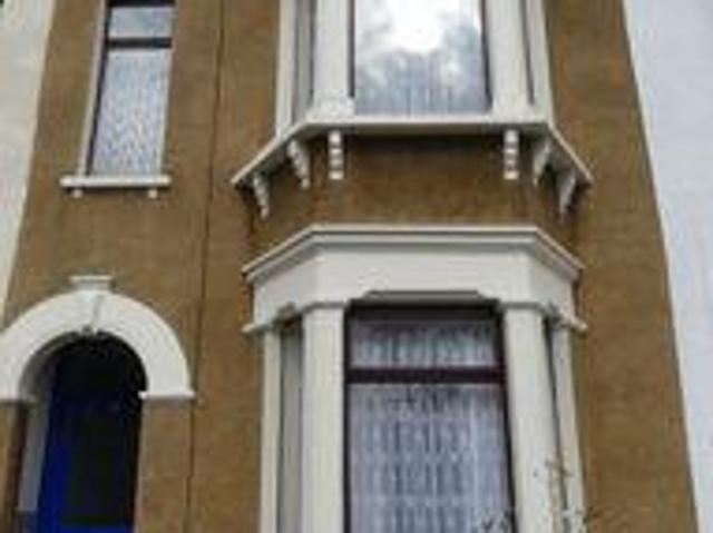 4 Bedrooms Terraced house for sale in Cranmer Road, London E7