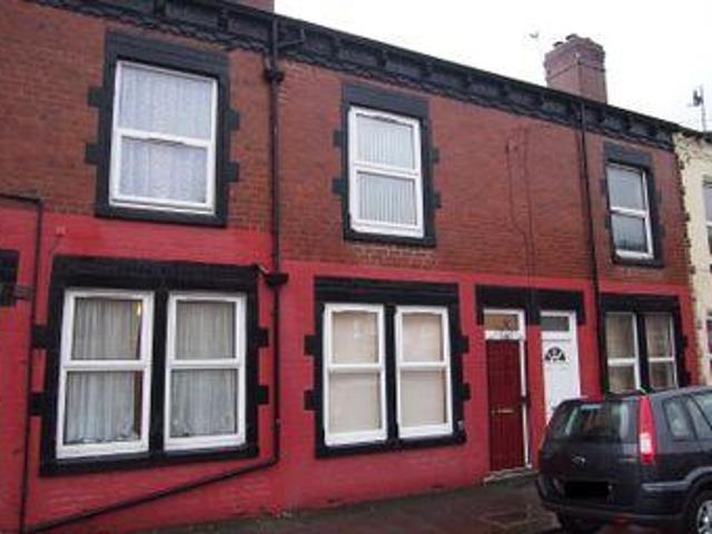 4 Bedrooms Terraced house for sale in Cross Green Avenue, Leeds, West Yorkshire LS9