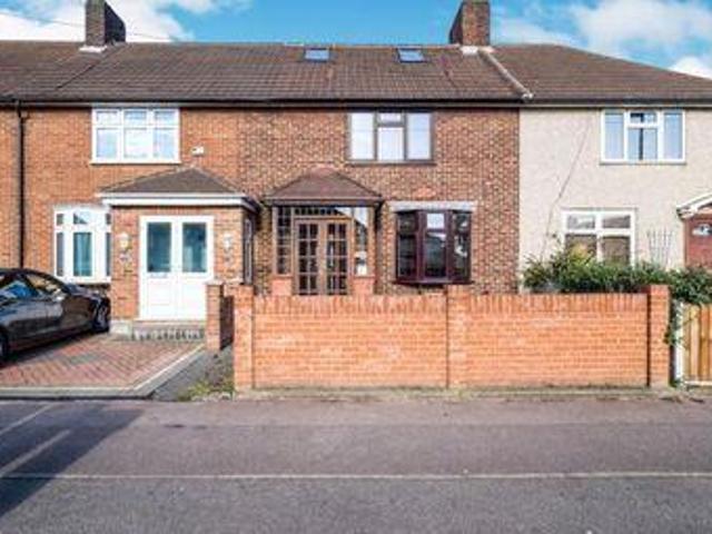 4 Bedrooms Terraced house for sale in Dagenham, Essex. RM9