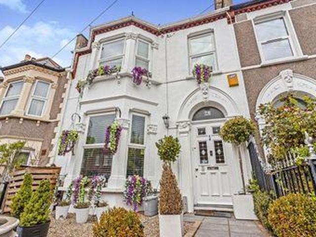 4 Bedrooms Terraced house for sale in Dowanhill Road, London SE6