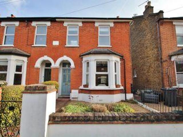 4 Bedrooms Terraced house for sale in Ellerton Road, Surbiton, Surrey KT6