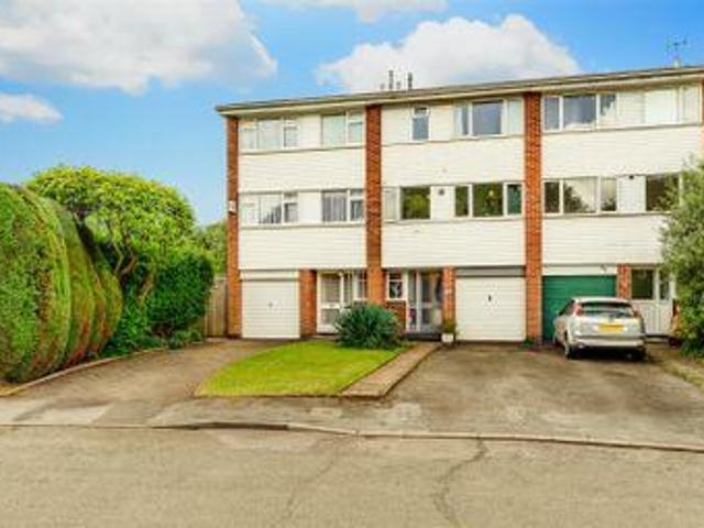 4 Bedrooms Terraced house for sale in Hadrian Close, Leamington Spa CV32