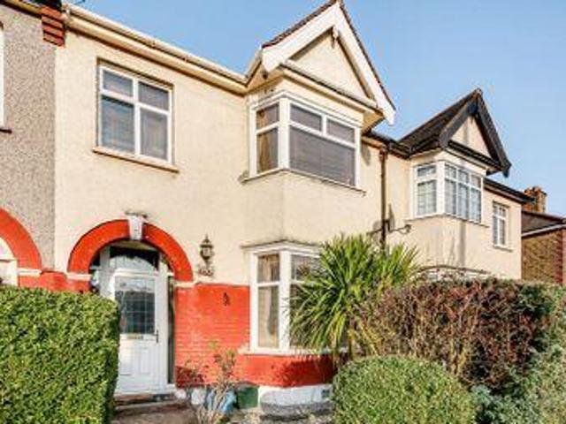 4 Bedrooms Terraced house for sale in Henley Road, Ilford, Essex IG1