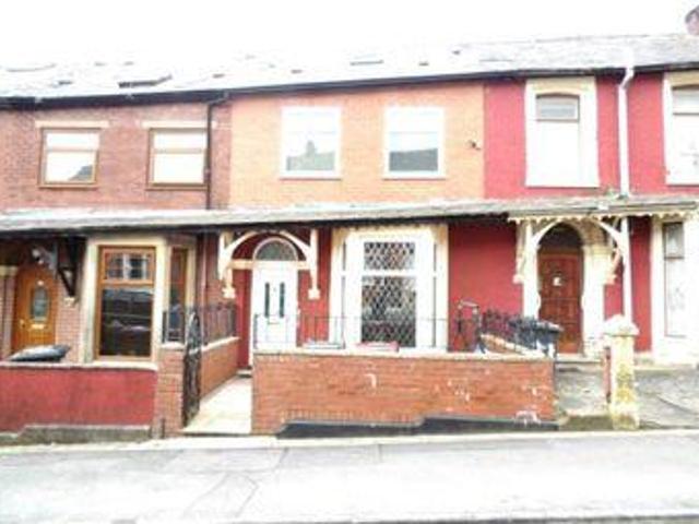 4 Bedrooms Terraced house for sale in Holland Street, Blackburn, Lancashire BB1