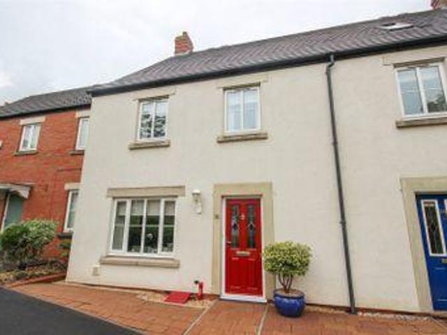 4 Bedrooms Terraced house for sale in Kings Drive, Stoke Gifford, Bristol BS34