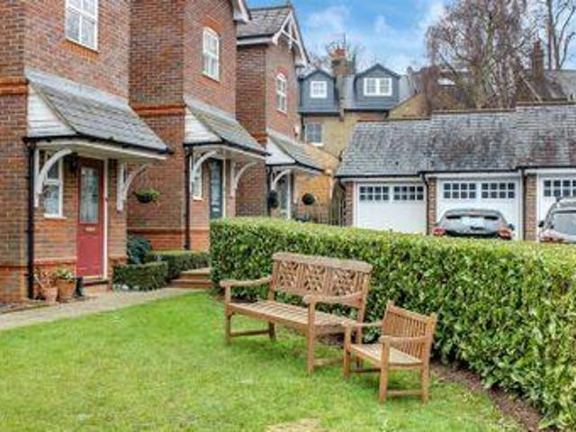 4 Bedrooms Terraced house for sale in Kingsclere Place, Enfield EN2