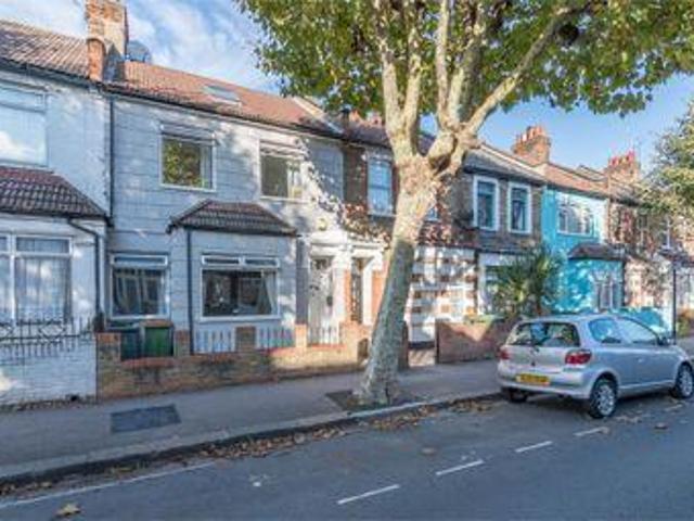 4 Bedrooms Terraced house for sale in Pulleyns Avenue, East Ham, London E6