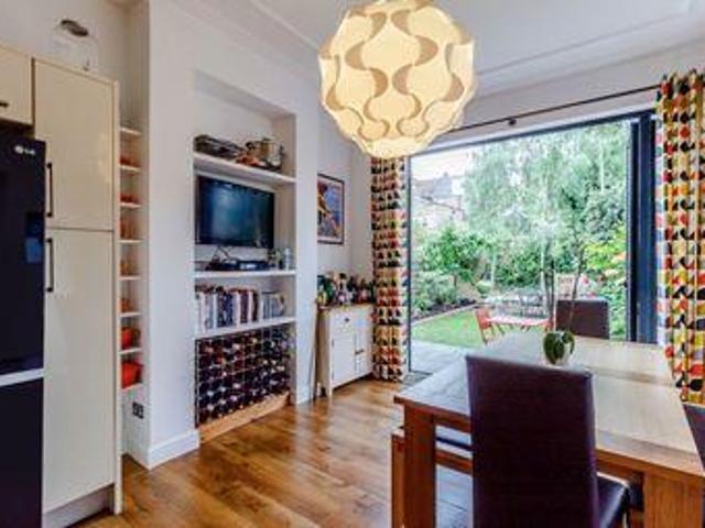 4 Bedrooms Terraced house for sale in Raleigh Road, London N8