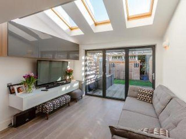 4 Bedrooms Terraced house for sale in Regency Court, Brentwood CM14