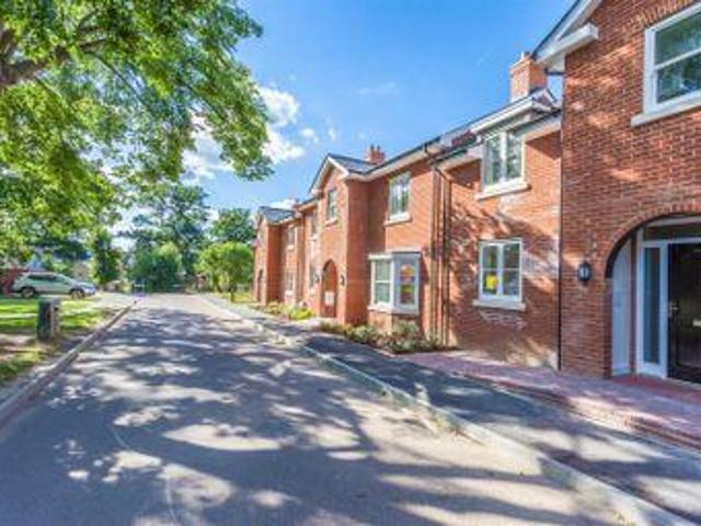4 Bedrooms Terraced house for sale in Regent Way, Brentwood CM14