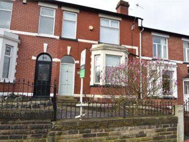4 Bedrooms Terraced house for sale in Stand Lane, Radcliffe, Manchester, Greater Manchester M26