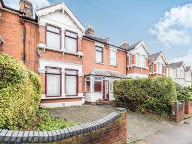 4 Bedrooms Terraced house for sale in Stanhope Gardens, Ilford IG1