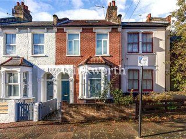 4 Bedrooms Terraced house for sale in Station Crescent, London N15