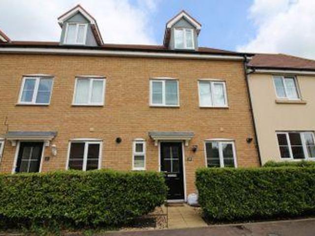 4 Bedrooms Terraced house for sale in Summers Hill Drive, Papworth Everard, Cambridgeshire. CB23