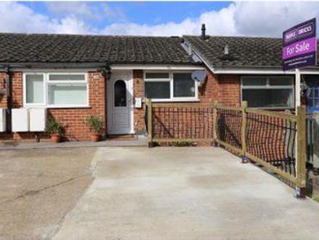 4 Bedrooms Terraced house for sale in Swievelands Road, Biggin Hill, Westerham TN16