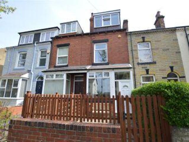 4 Bedrooms Terraced house for sale in Sycamore Avenue, Crossgates, Leeds, West Yorkshire LS15