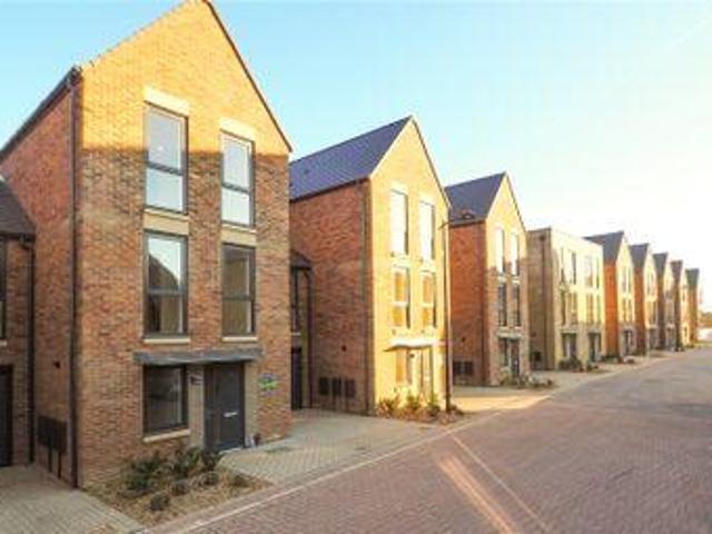 4 Bedrooms Terraced house for sale in Trumpington Meadows, Hauxton Road, Cambridge CB2
