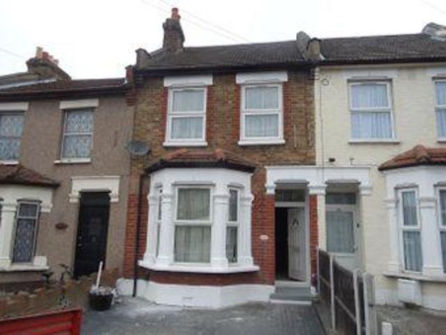 4 Bedrooms Terraced house for sale in Wingate Road, Ilford IG1