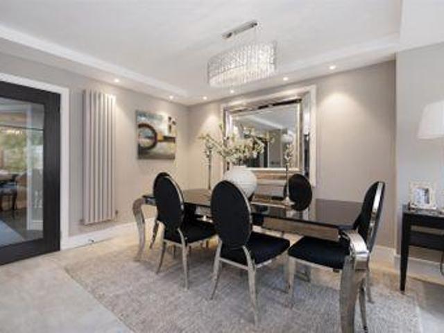 4 Bedrooms Town house for rent in Court Close, St. Johns Wood Park, London NW8