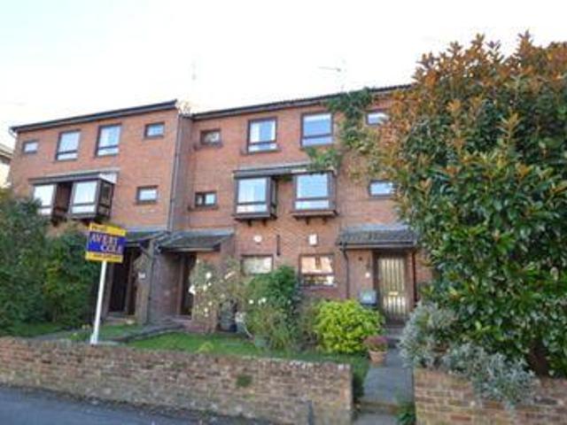 4 Bedrooms Town house for rent in Cadogan Road, Surbiton KT6