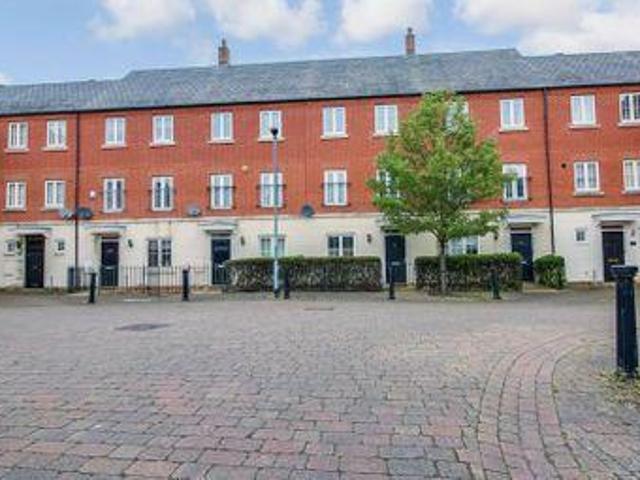 4 Bedrooms Town house for rent in Banks Court, Eynesbury, St. Neots PE19