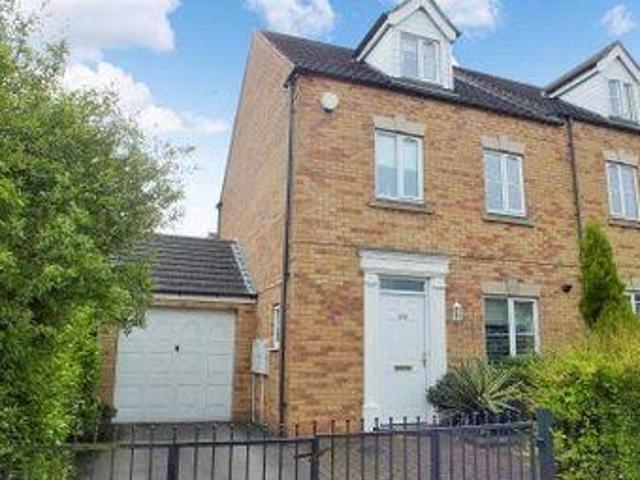 4 Bedrooms Town house for rent in Gleadless Common, Gleadless, Sheffield S12