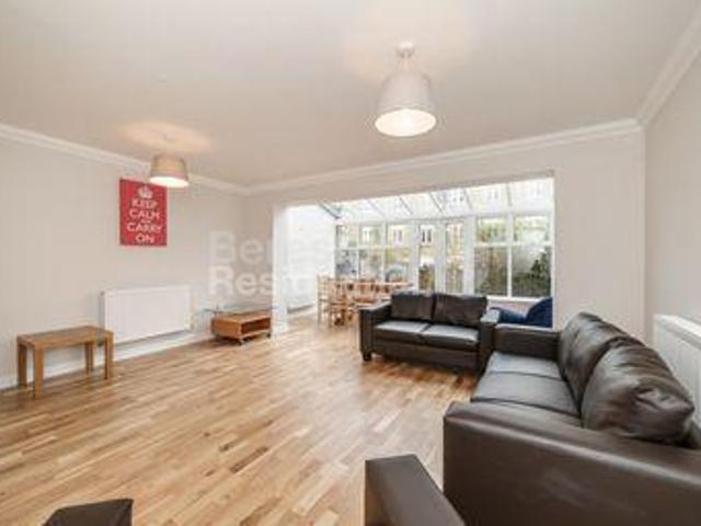 4 Bedrooms Town house for rent in Dudley Mews, London SW2