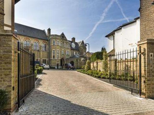4 Bedrooms Town house for rent in Havanna Drive, Temple Fortune, London NW11