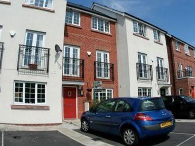 4 Bedrooms Town house for rent in Monks Place, Warrington WA2