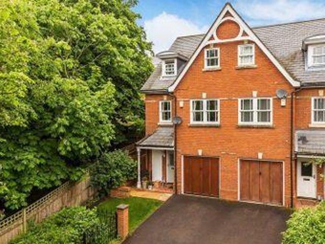 4 Bedrooms Town house for rent in Sells Close, Guildford, Surrey GU1