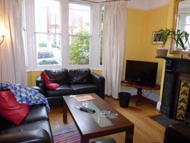 4 Bedrooms Town house for rent in Rudloe Road, London SW12