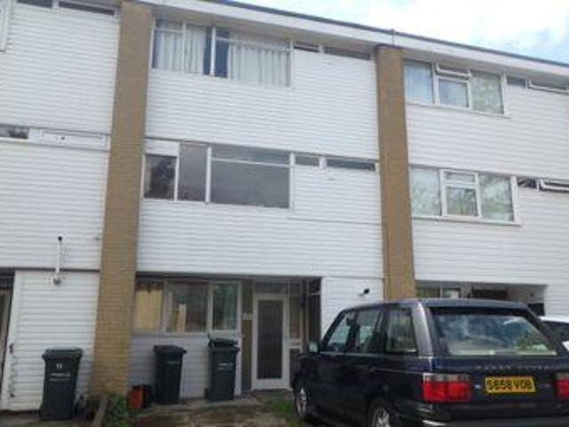 4 Bedrooms Town house for rent in Vicarage Drive, Northfleet, Gravesend DA11