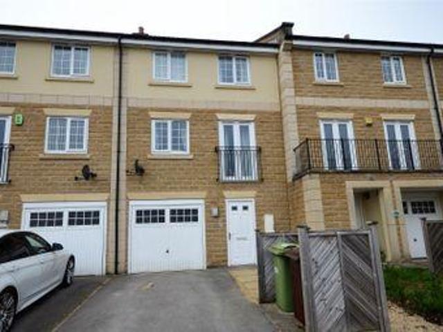 4 Bedrooms Town house for sale in Annie Smith Way, Birkby, Huddersfield HD2