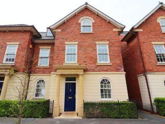 4 Bedrooms Town house for sale in Abbeycroft Close, Astley, Manchester M29