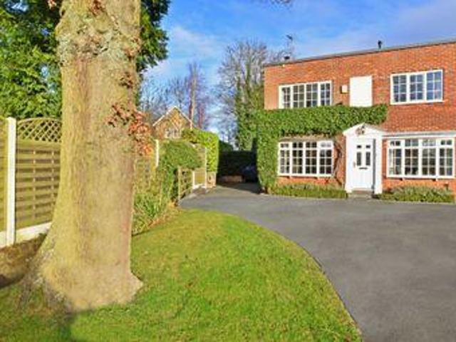 4 Bedrooms Town house for sale in Ashgarth Way, Harrogate HG2