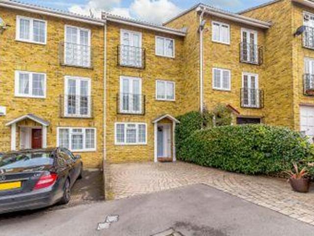 4 Bedrooms Town house for sale in Boyd Close, Kingston Upon Thames KT2