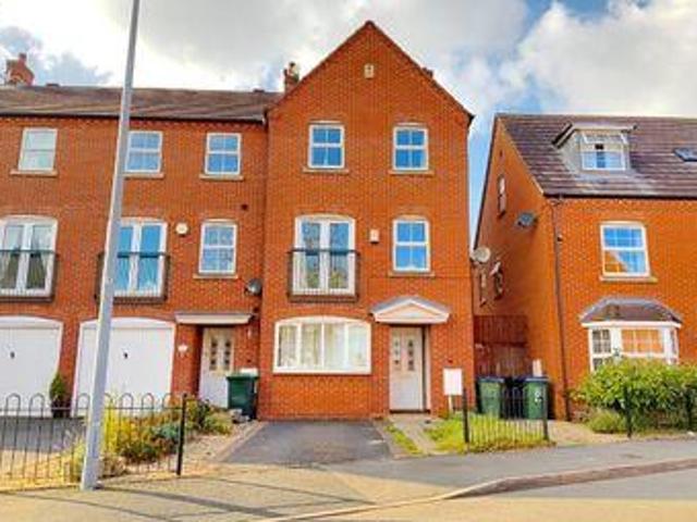 4 Bedrooms Town house for sale in David Harman Drive, West Bromwich, West Midlands B71