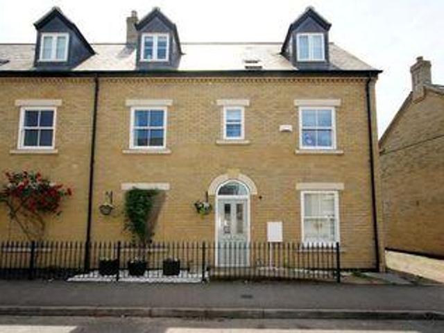 4 Bedrooms Town house for sale in Dickens Boulevard, Fairfield, Hitchin SG5
