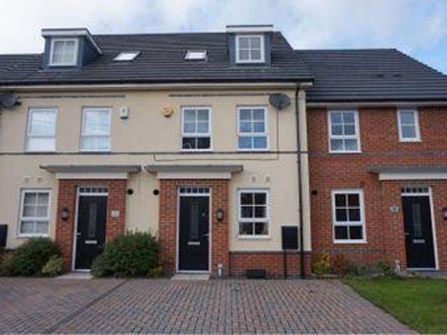 4 Bedrooms Town house for sale in Fisher Drive, Heywood OL10