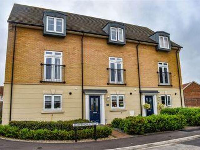4 Bedrooms Town house for sale in Hawthorn Way, Dunmow CM6