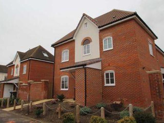 4 Bedrooms Town house for sale in Oatridge Gardens, Hemel Hempstead Industrial Estate, Hemel Hempstead HP2