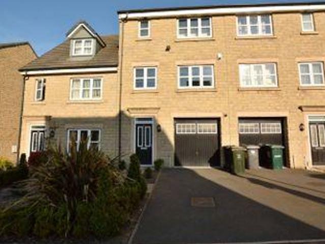 4 Bedrooms Town house for sale in Mill Race Lane, Laisterdyke, Bradford, West Yorkshire BD4