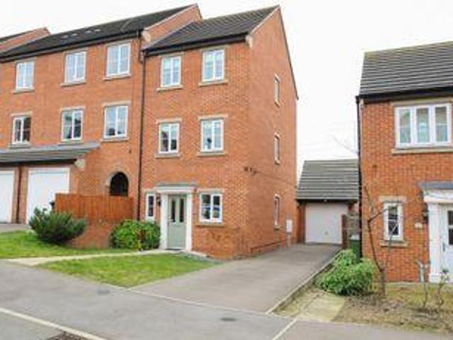 4 Bedrooms Town house for sale in Northcote Way, Doe Lea, Chesterfield S44